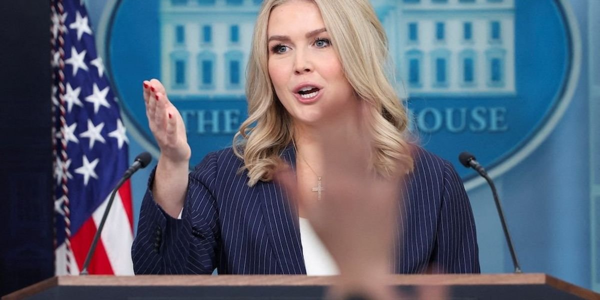Trump press secretary melts down after reporter suggests her 'receipts ... Trump press secretary melts down after reporter suggests her 'receipts ...