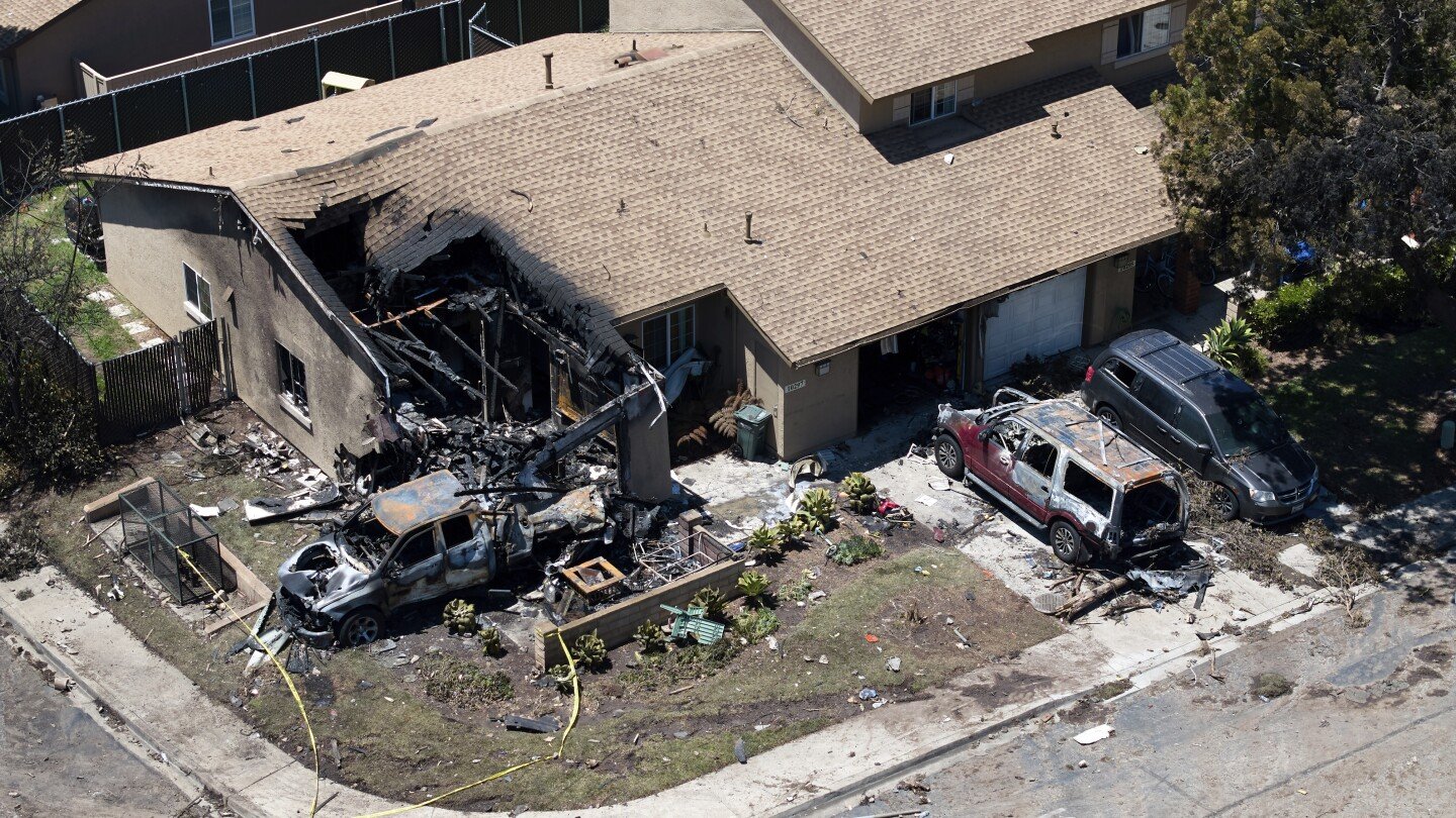 What we know about the plane crash that killed alternative music ...