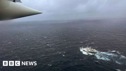 Titan Sub Debris Field Parts Of Missing Subs Cover Found Expert Says