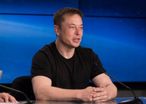 Elon Musk Bashes This Media Outlet Over Sam Bankman-Fried Coverage: 'Giving Foot Massages To A ...