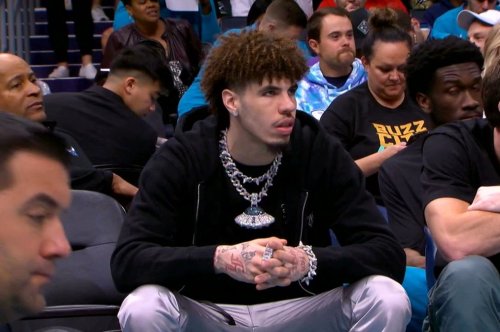 LaMelo's Massive UFO Chain 🛸 | Flipboard