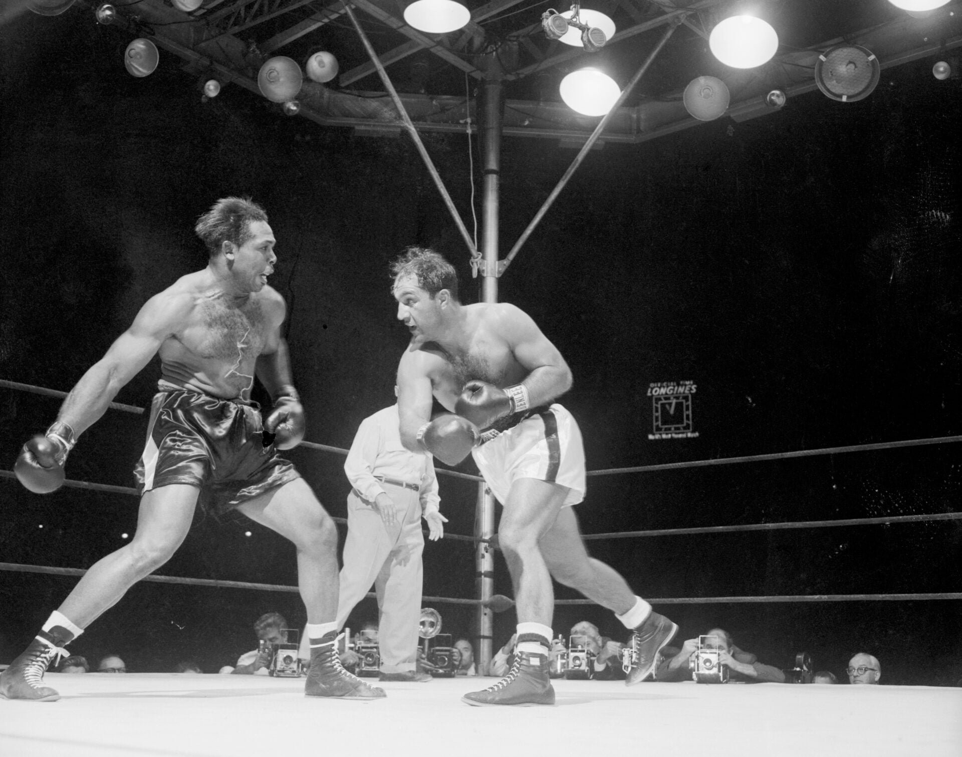 Rocky Marciano got dropped in his final fight before bouncing back to ...