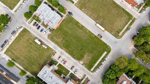 Chicago Housing Authority selling more land for private development ...