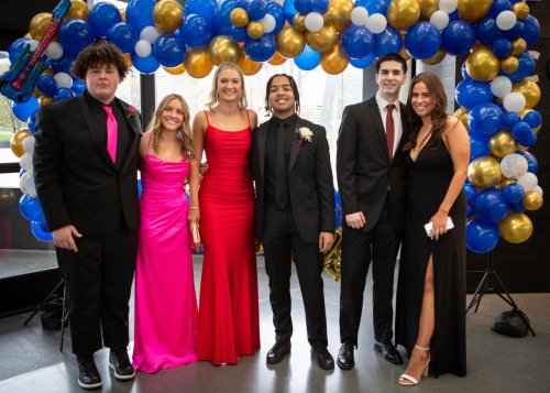 Prom 2023: St. Ignatius High School (93 photos) | Flipboard