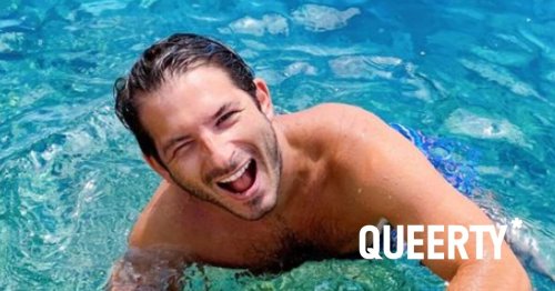 Um, can we talk about George Perris, the insanely talented singer who ...