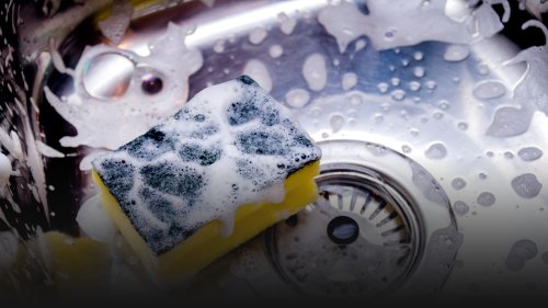 This 10 Minute Cleaning Routine Makes A Kitchen Look 10 Times Cleaner this-10-minute-cleaning-routine-makes-a-kitchen-look-10-times-cleaner