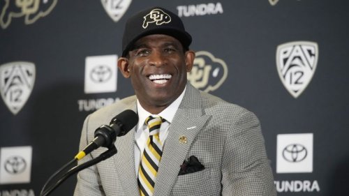 Colorado Buffaloes head coach Deion Sanders meets team mascot and gets ...