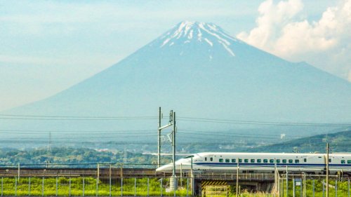 These 7 Scenic Trains in Japan Offer the Best Views of the Country ...