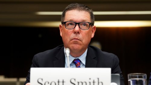 Hockey Canada CEO Scott Smith and entire board of directors step down ...