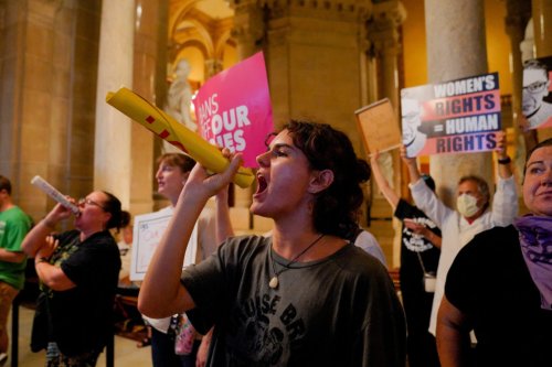 Some Women Cross State Lines For Abortions Before Bans Take Effect some-women-cross-state-lines-for-abortions-before-bans-take-effect