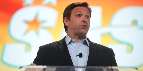 'Like NPCs in Goldeneye': Ron DeSantis' weird stance gets roasted ...