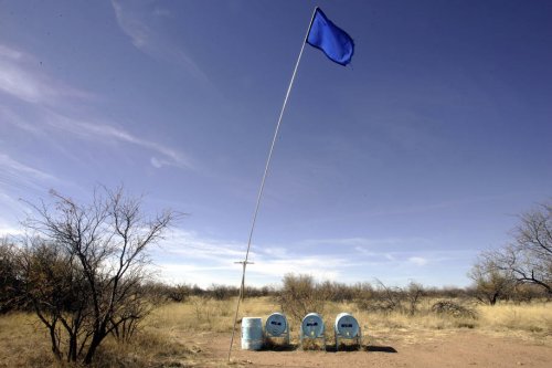 How A Small Border Town In Arizona Grouped Together To Give Border Vigilantes The Boot Flipboard