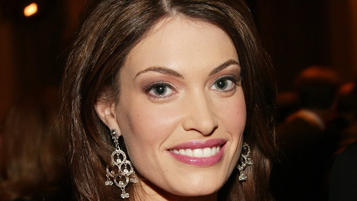 Plastic surgeons explain rise of the 'Mar-A-Lago' face | Flipboard