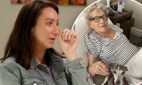 Gogglebox Australia Star Isabelle Silbery Breaks Down As She And Mother Kerry Explain The