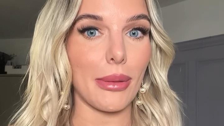 Helen Flanagan 'splits from boyfriend Robbie Talbot after just a year ...