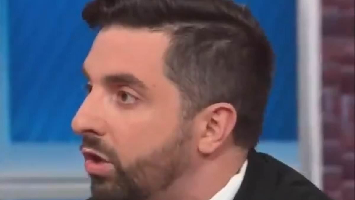 Wild moment CNN panelist thrown off set for outrageous threat on air ... Wild moment CNN panelist thrown off set for outrageous threat on air ...