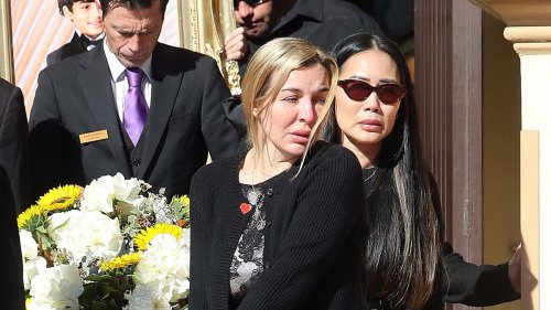 The heartbreaking moment actress Clare McCann shares a last tender kiss ...