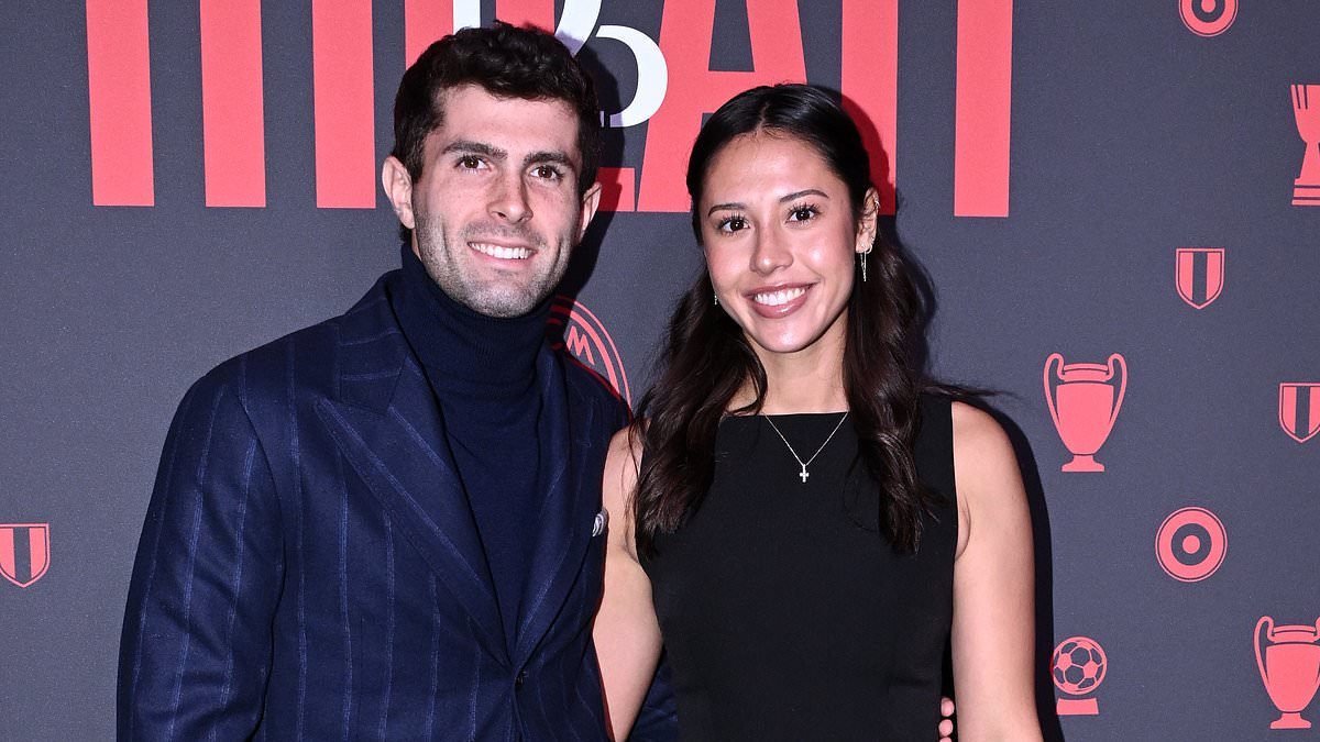Dempsey lifts the lid on 's***-talking little brother' Pulisic | Flipboard Dempsey lifts the lid on 's***-talking little brother' Pulisic | Flipboard