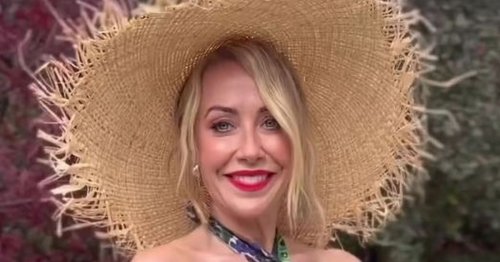 APITS's Laura Hamilton puts on eye-popping display as she dons plunging ...