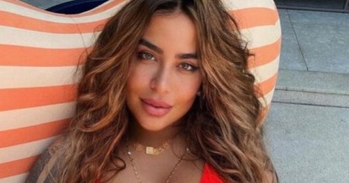 Neymar's busty sister drops fans' jaws as boobs nearly bulge out of tight bikini | Flipboard