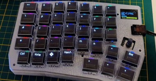 This mechanical keyboard has tiny OLED screens in the keycaps | Flipboard