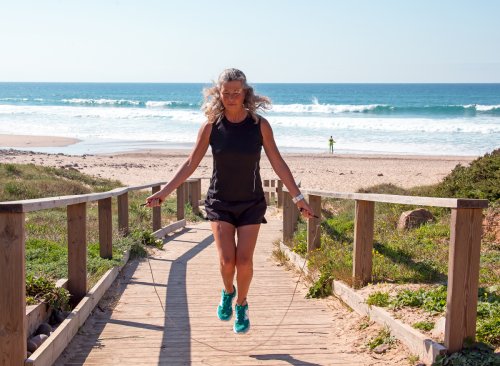 5-exercise-habits-to-slow-muscle-aging-trainer-reveals-flipboard