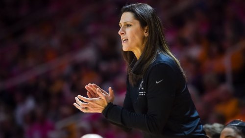 What obstacles do Stephanie White and the WNBA's five new head coaches ...