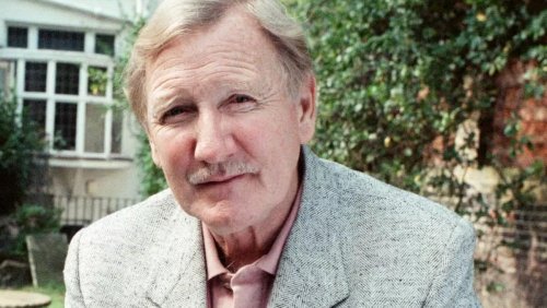 Carry On star Leslie Phillips best known for his 'Ding Dong', 'Well ...
