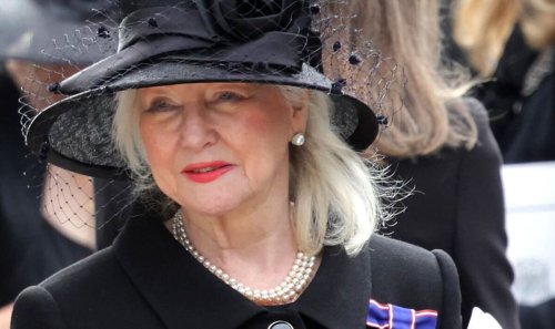 Angela Kelly fights back tears during emotional move from Windsor ...