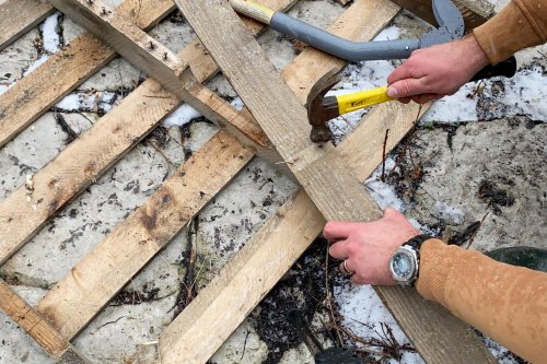 How To Break Down A Pallet Safely Flipboard how-to-break-down-a-pallet-safely-flipboard