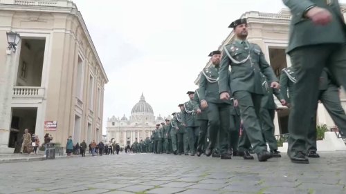 Vatican City: Soldiers and police cross the Vatican's Holy Door for the ...