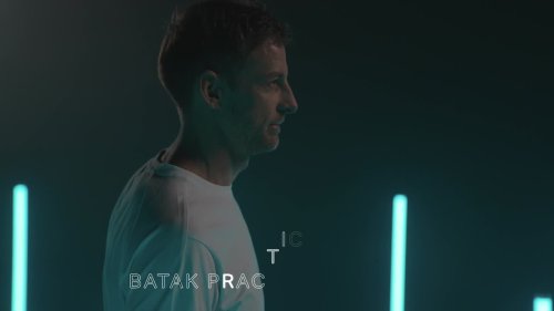 F1 legend Jenson Button broke Guinness World Record for hits on a Batak ...