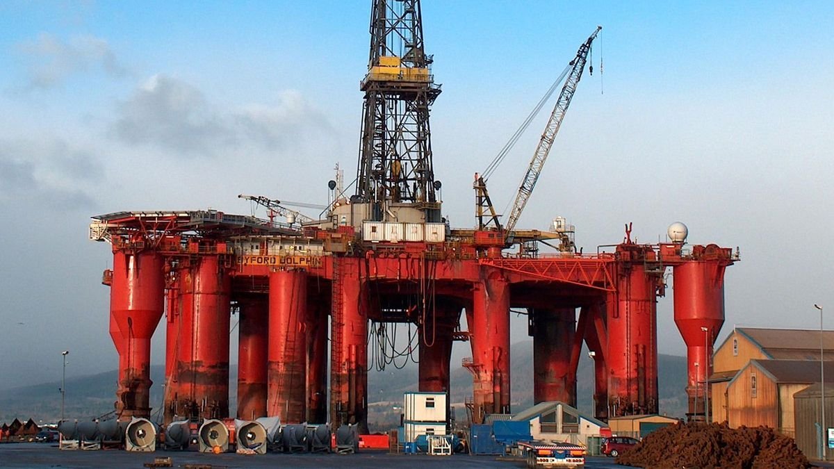 The Byford Dolphin Accident: How 5 Deep-Sea Divers Met Grisly Deaths ...