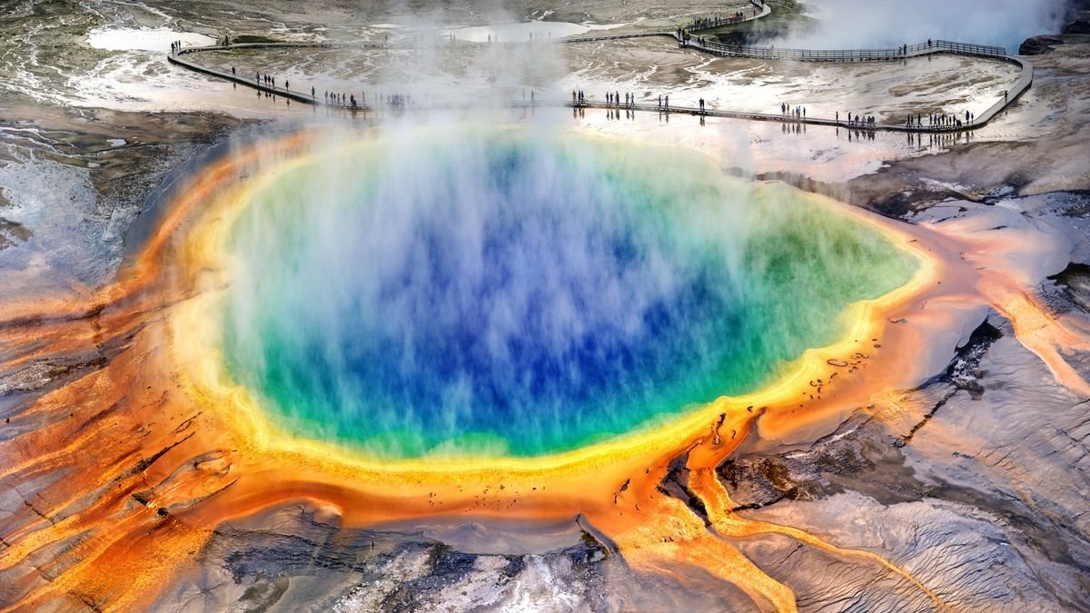 Yellowstone Supervolcano: Future Eruptions Likely to Target Northeast ...