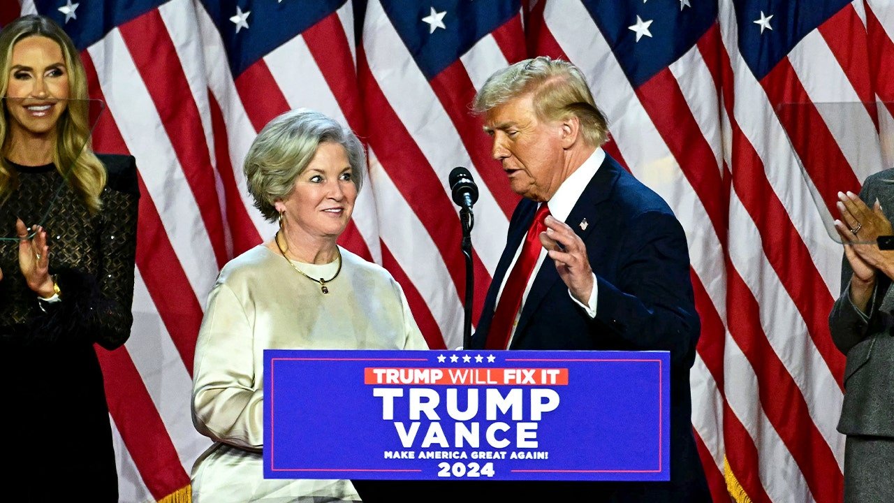 Trump chief of staff Susie Wiles once helped NFL broadcast legend ...