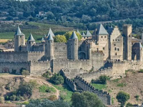 These 12 Historic Sites in France Make You Feel Like You’re Walking ...