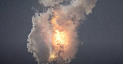 Amazing Tracking Footage Shows Starship Explosion Close Up | Flipboard