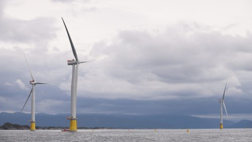 The ‘world’s largest floating wind farm’ off Norwegian coast produces ...