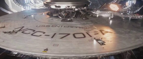 Full Look At Star Trek's New USS Voyager-J With Its Detached Warp ...
