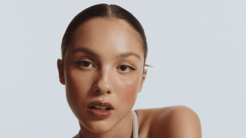 Olivia Rodrigo On Her New Glossier Partnership And Why Her Approach To Beauty Is Ever Evolving olivia-rodrigo-on-her-new-glossier-partnership-and-why-her-approach-to-beauty-is-ever-evolving