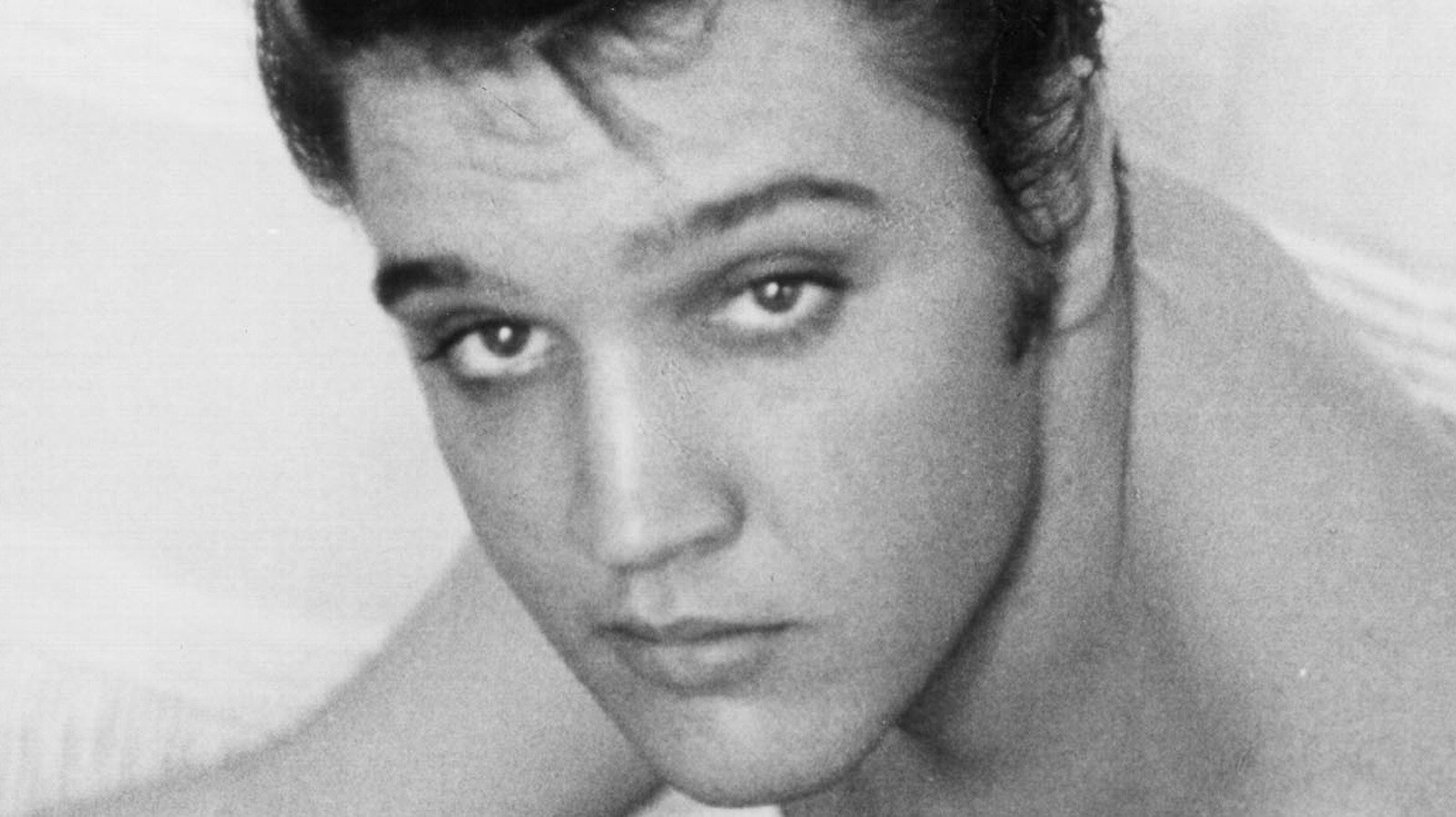 What It Was Really Like The Day Elvis Died In 1977 | Flipboard