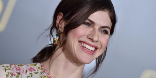 The White Lotus Star Alexandra Daddario Wore A Plunging High Slit