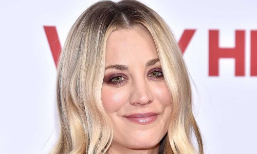 Pregnant Kaley Cuoco Shows Off Baby No. 1 Bump at Pumpkin Patch: Photos | Flipboard