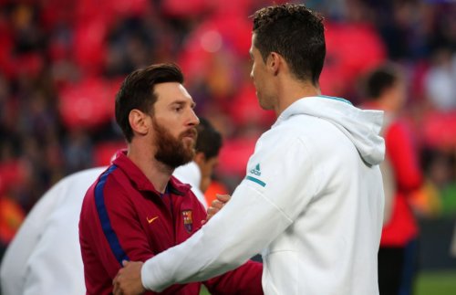 Photo: Cristiano Ronaldo and Lionel Messi play chess in Louis Vuitton ...