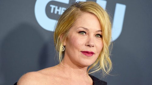 Christina Applegate Reveals She Gained 40 Lbs After Ms Diagnosis