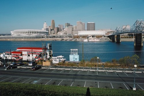 Cincinnati Riverfront to Gain New Landmark with $60 Million Farmer ...