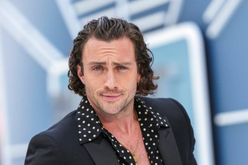 Aaron Taylor Johnson Lost A Chunk Of His Hand And Passed Out After Bullet Train Stunt Flipboard aaron-taylor-johnson-lost-a-chunk-of-his-hand-and-passed-out-after-bullet-train-stunt-flipboard