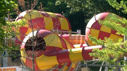 Dad Says Waterpark Employee Made His Teen Daughter Weigh Herself In Front Of Everyone Flipboard dad-says-waterpark-employee-made-his-teen-daughter-weigh-herself-in-front-of-everyone-flipboard