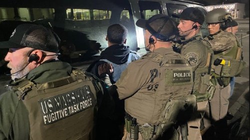 Inmate Who Escaped Philadelphia Prison Is Captured Disguised as a Woman ...