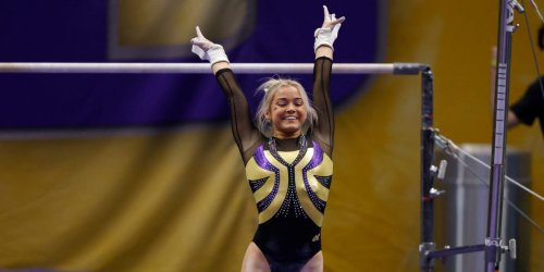 Olivia Dunne Shows Off Impressive Gymnastics Skills With Splits to ...